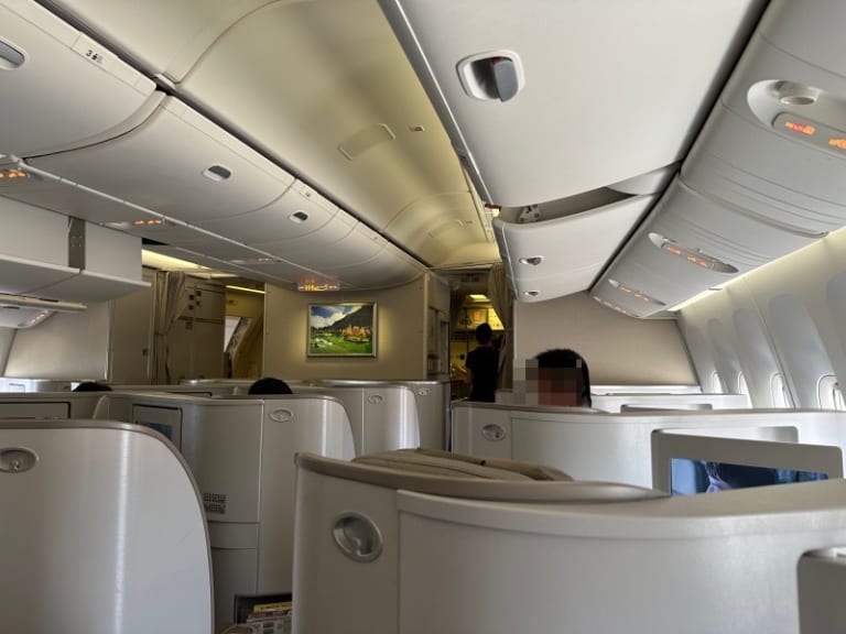 【EVA B777-300ER】ホーチミン=台北便ビジネスクラス搭乗レビュー｜事前食事オーダーでは限定メニューを選択できるのが嬉しい ...