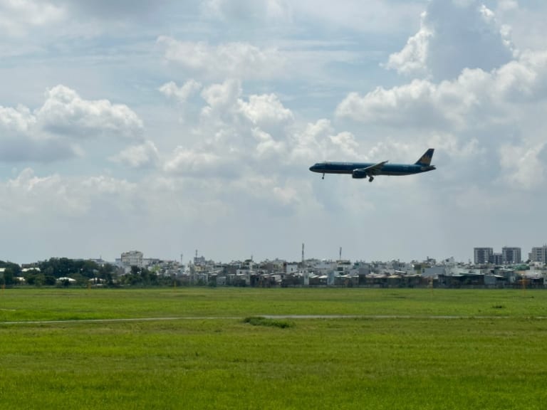 【EVA B777-300ER】ホーチミン=台北便ビジネスクラス搭乗レビュー｜事前食事オーダーでは限定メニューを選択できるのが嬉しい ...